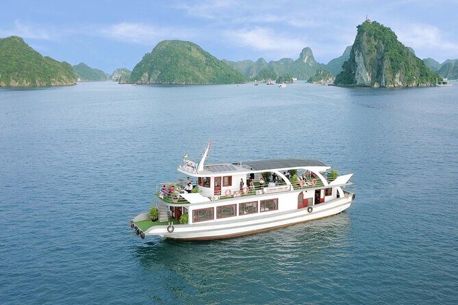 Halong Bay Cruise Full Day Tours - Arrival and Boarding
