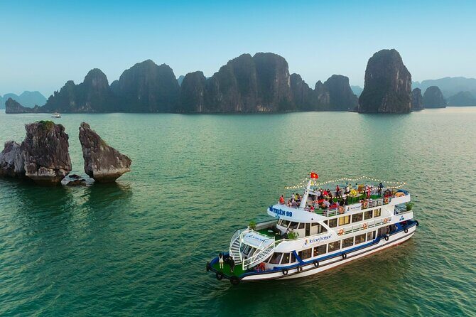 Halong bay Luxury Cruise Trip: Titop Island, Amazing Cave & Kayak - Who Should Consider This Tour?