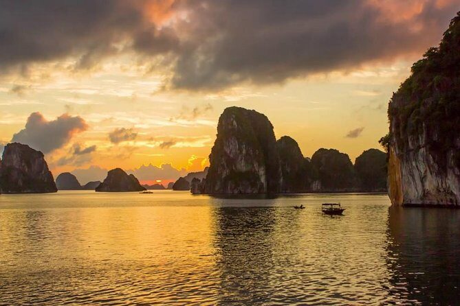 Halong Bay luxury day tour to Sung Sot Cave - What Makes This Tour Stand Out?
