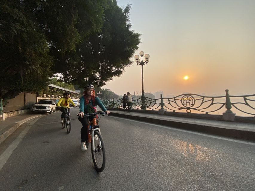 Hanoi: Bike Tour Through Hidden Gems and Banana Island - What Makes This Tour Stand Out