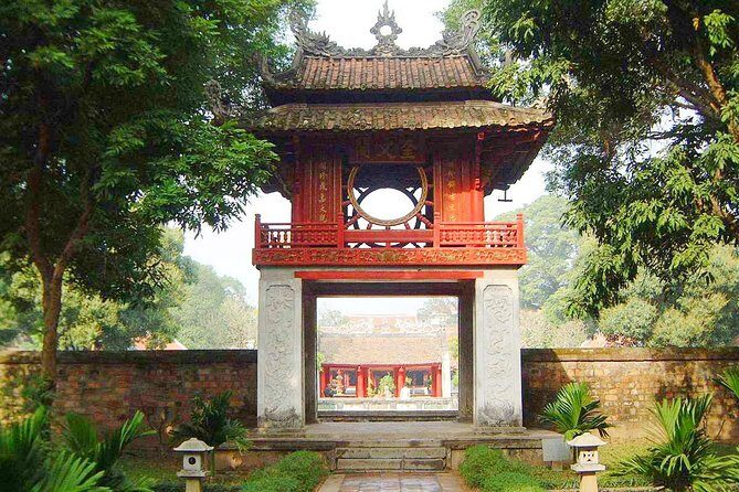 Hanoi City Tour: Private Half-Day to Hidden Corners &Train Street - Exploring Hanoi’s Old Quarter & Markets