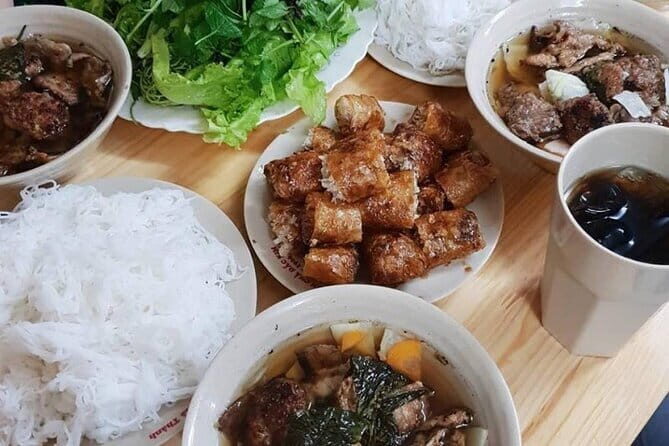 Hanoi Famous Michelin Guided Street Food Tour - Second Stop: Min ln ông Thnh — Glass Noodles with Deep-Fried Eel