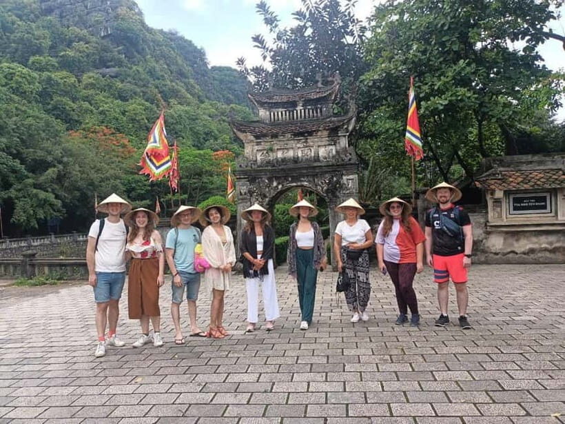 Hanoi/Ninh Binh: 1-Day Tam Coc/Trang An, Hoa Lu & Mua Caves - Authentic Experiences and Practical Tips