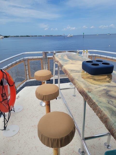 Happy Hour and a Half Cruise  1.5hrs  Public - Value for Money