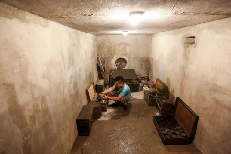 HCM: Morning Private Tour with Tao Dan Park Visit - Transport, Comfort, and Practicalities