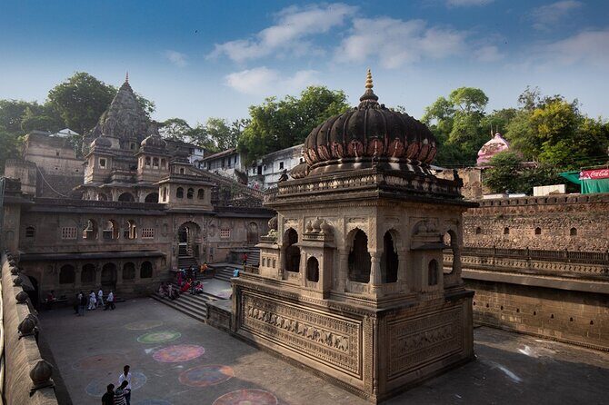 Heritage and History: Maheshwar Day Tour from Indore - FAQ