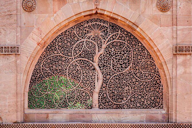 Heritage & Cultural Walk of Ahmedabad (2 Hours Guided Walking Tour) - Actual Value & Considerations