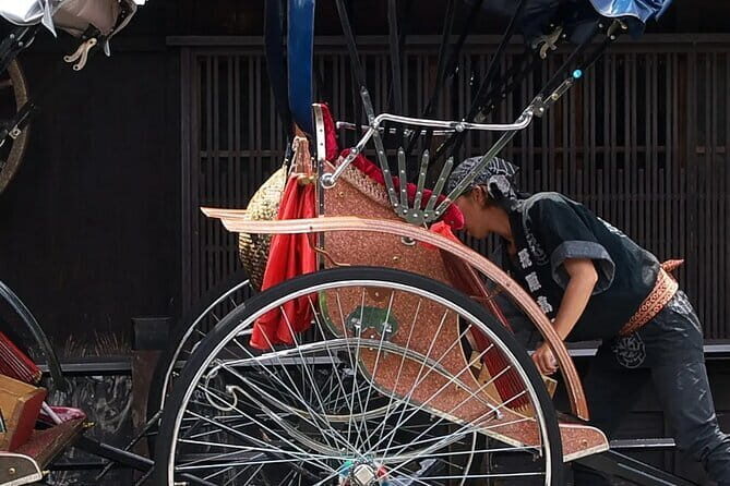 Hida Takayama and Shirakawago One Day Bus Tour from Nagoya - The Practical Details