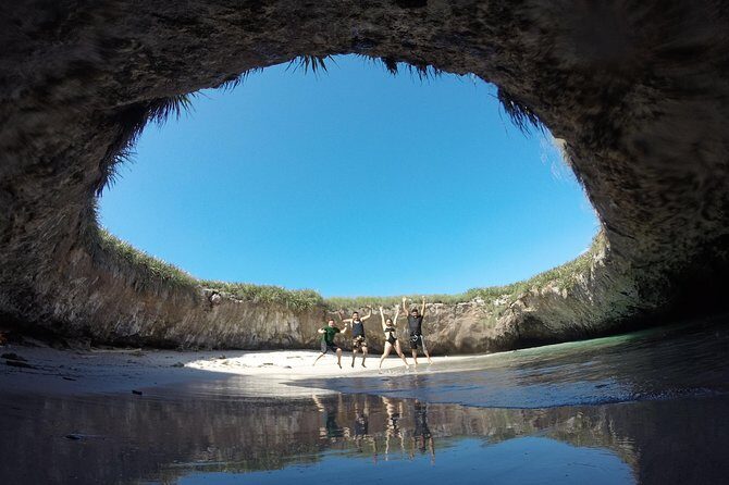 hidden beach tour guaranteed! - The Full Experience: From Departure to Return