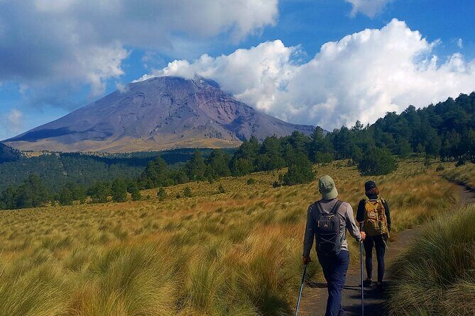 Hiking in Iztaccihuatl Volcano - The Guide’s Role and Why It Matters
