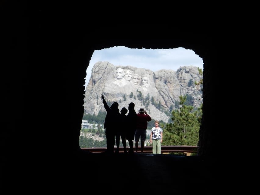 Hill City: Private Mount Rushmore, Crazy Horse & More Tour - In-Depth: What to Expect During Your Day