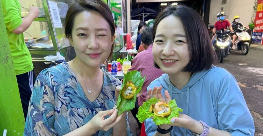 Ho Chi Minh: Street Food Experience in Saigon by Walking - The Guide: Your Key to Authenticity