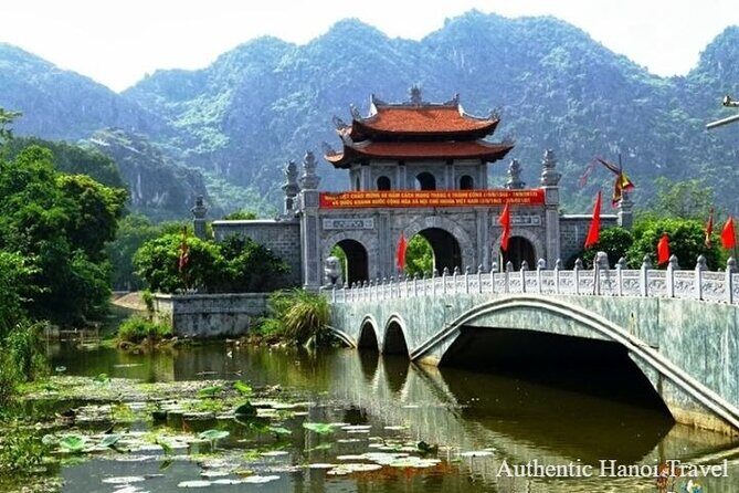 Hoa Lu Tam Coc Full Day Trip by Limousine Transfer Deluxe Group - Potential Drawbacks to Keep in Mind