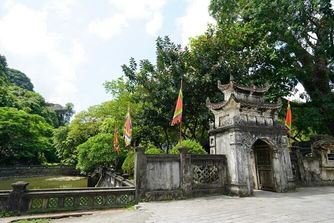 Hoa Lu - trang an - mua cave 1 day buffet luch - Who is This Tour For?