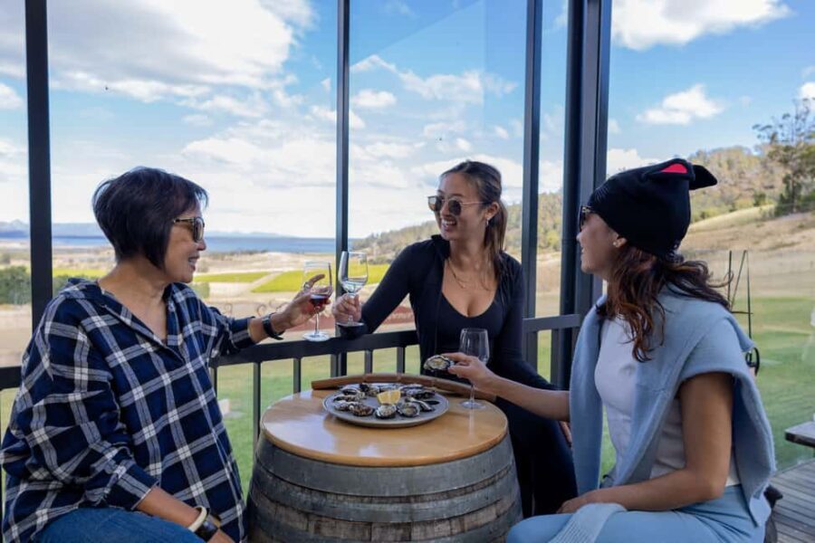 Hobart: Wineglass Bay & Freycinet Active Day Tour - Transportation and Group Size