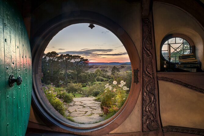 Hobbiton Day Tour from Rotorua with lunch at Hobbiton - The Itinerary: What to Expect and Why It Matters
