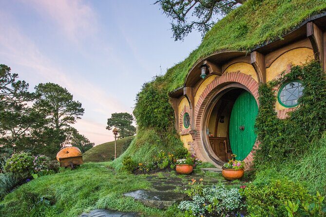 Hobbiton Movie Set Banquet Experience Private Tour From Auckland - What Travelers Say: Authentic Feedback