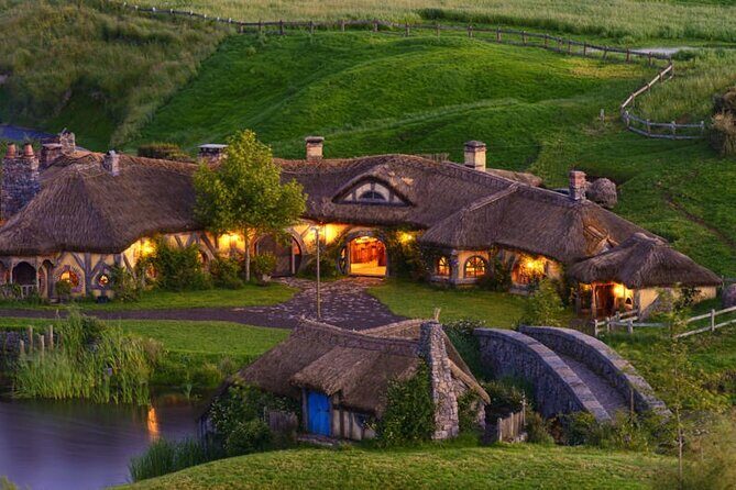 Hobbiton Movie Set Guided Tour small group from Auckland - Detailed Itinerary Breakdown