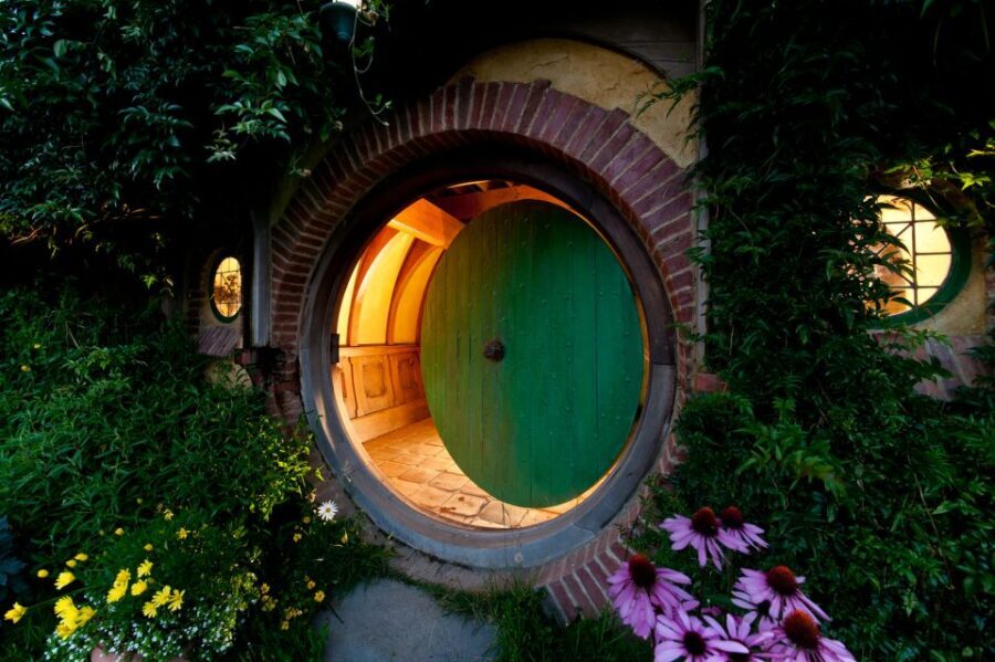 Hobbiton Movie Set & Rotorua Premium Day Tour from Auckland - What’s Included & What’s Not