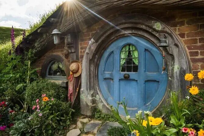 Hobbiton Movie Set Small Group Private Transfer from Auckland - The Experience & What Travelers Say