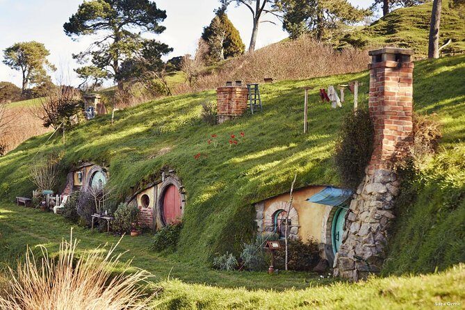 Hobbiton Movie Set tour & Glowworm Cave day tour - Who Will Love This Tour?
