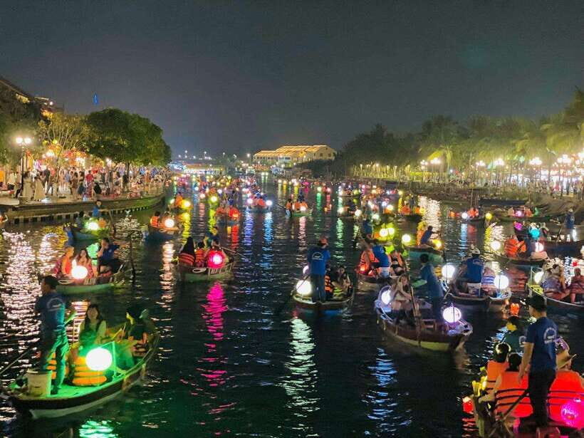 Hoi An: Hoai River Boat Ride with Flower Lantern Release - What’s Included and What’s Not
