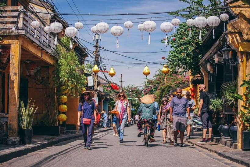 Hoi An: Sunset Food Tasting Tour - Who Is This Tour Best For?