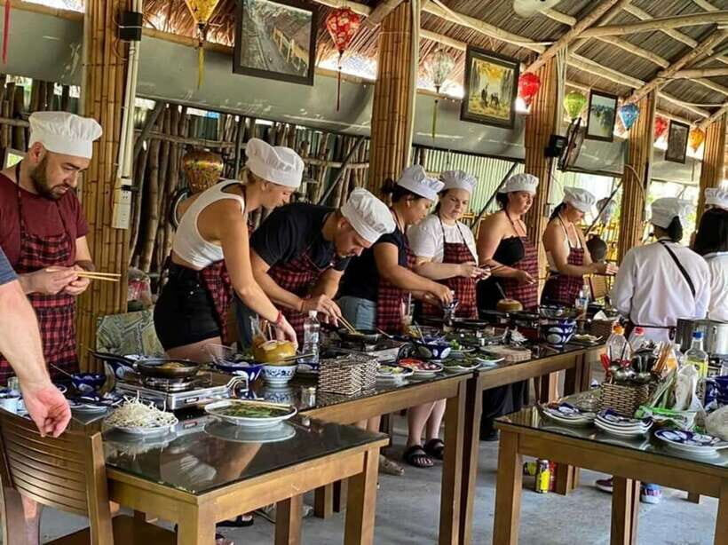 Hoi An: Traditional Cooking Class and Meal with Local Family - Itinerary Breakdown: What to Expect