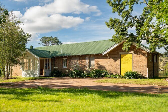 Honey Farm Tour. Morning Tea. Guided Tasting - The Experience in Detail