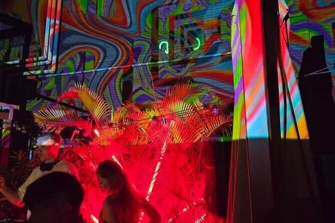 Hong Kong Bar Hopping Tour (Lan Kwai Fong) - The Value and Practical Considerations