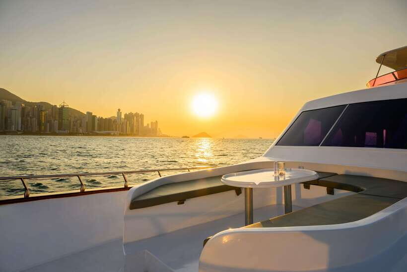 Hong Kong: Victoria Harbour Evening Cruise with Drinks - The Value Proposition: Price vs. Experience