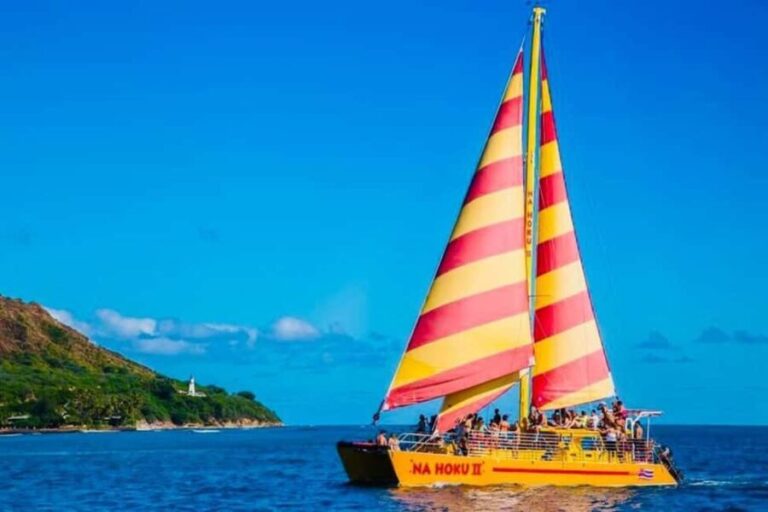 Honolulu: 1-Hour Friday Night Fireworks Cruise with Drinks - Setting Sail in Honolulu: A Closer Look