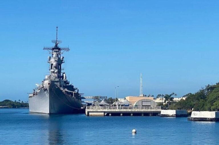 Honolulu: Pearl Harbor, USS Arizona and Battleship Missouri - A Closer Look at the Itinerary