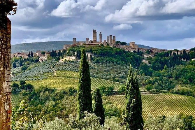 Horseback Ride in S.Gimignano with Tuscan Lunch Chianti Tasting - Who Should Consider This Tour?