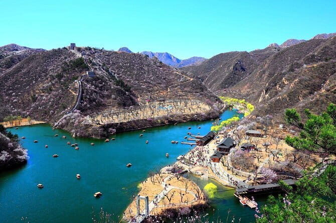Huanghuacheng Water Wall Chartered Boat Ride and Beijing Olympic Stadiums Visit - Who Will Love This Tour?