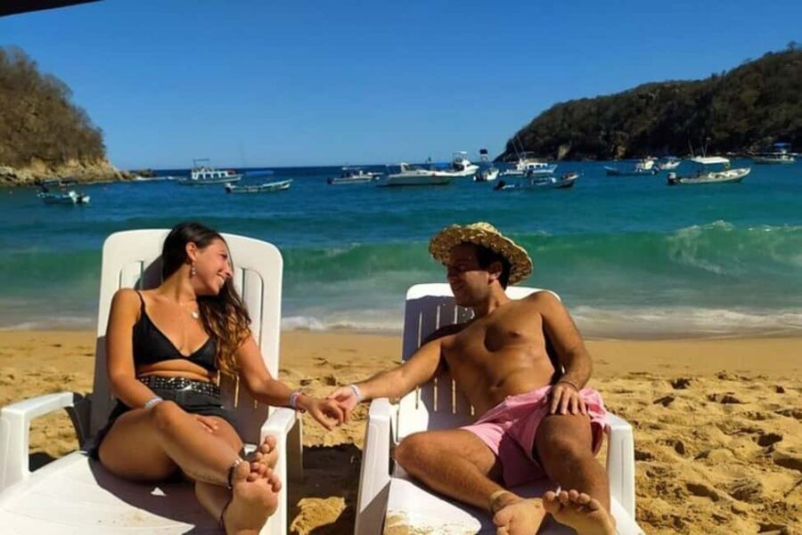 Huatulco: 7 Bays Boat Tour with Snorkeling and Lunch - Transportation, Timing, and Group Size