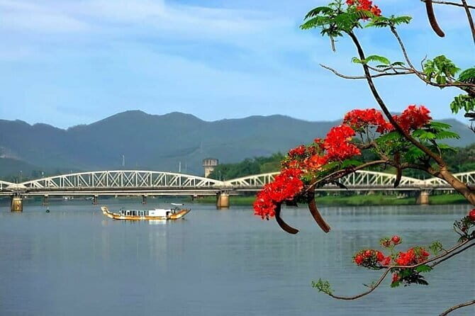 Hue Private Dragon Boat(Cruise):Sunrise/Sunset & Riskshaw Riding - Why This Experience Is Worth Considering