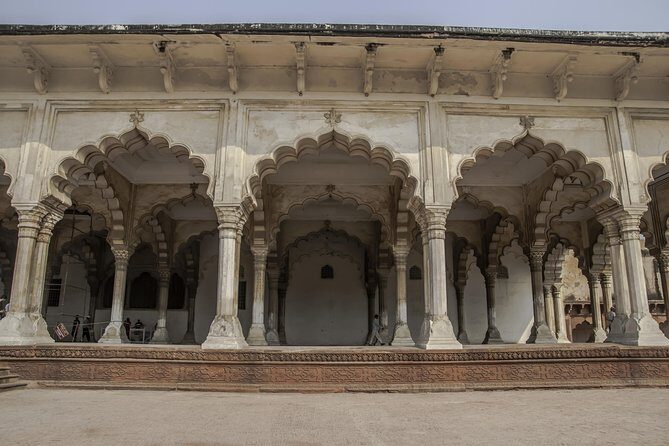 Hyderabad to Taj Mahal and Agra Fort Same Day Tour with Flights - First Stop: The Taj Mahal