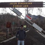 Ijen Crater Private Guided Trekking Tour From Bali - Who Should Consider This Tour?