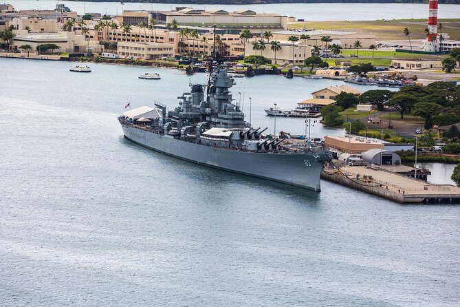 Intimate WWII: Honor our Heroes and Historic Honolulu Tour With Lunch - Focused and Well-Paced Itinerary