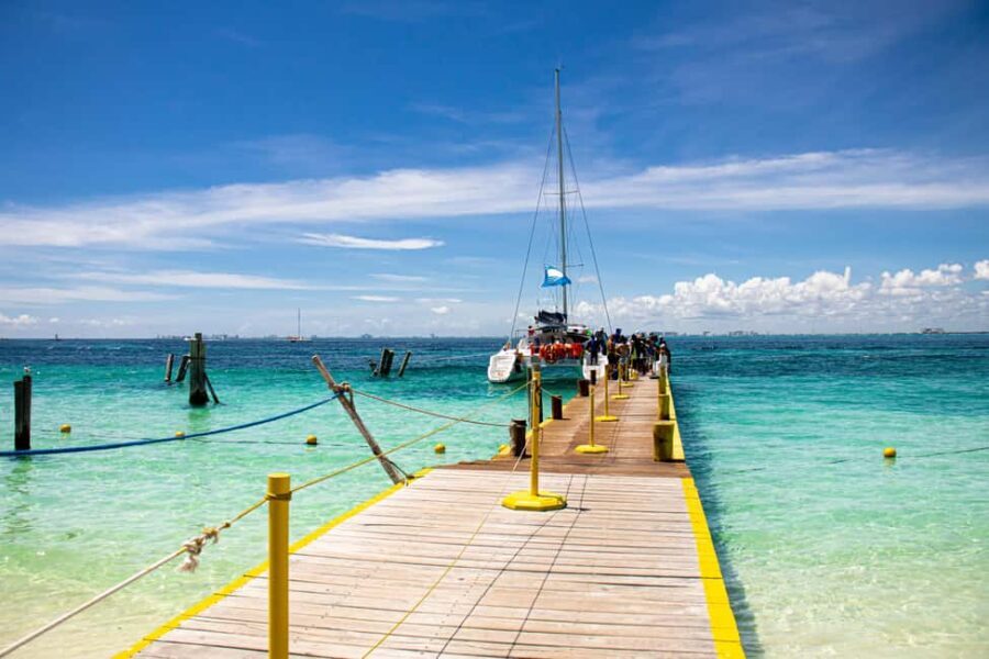 Isla Mujeres: Catamaran Ride with Open Bar, Snorkeling, and Lunch - Departing for Isla Mujeres