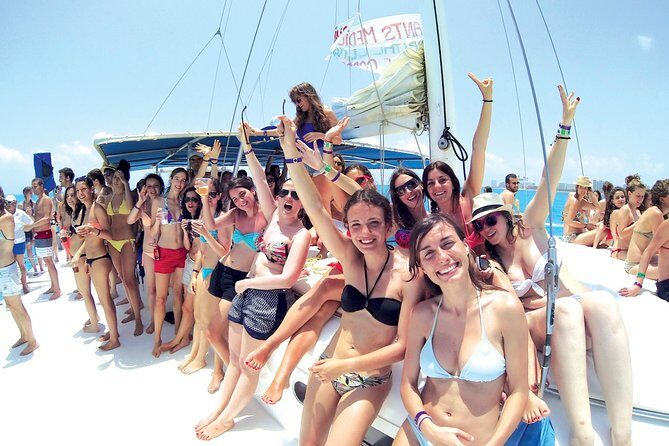 Isla Mujeres Tour on Catamaran with Snorkel, Open Bar, Buffet & Beach club - What Do the Reviews Say?