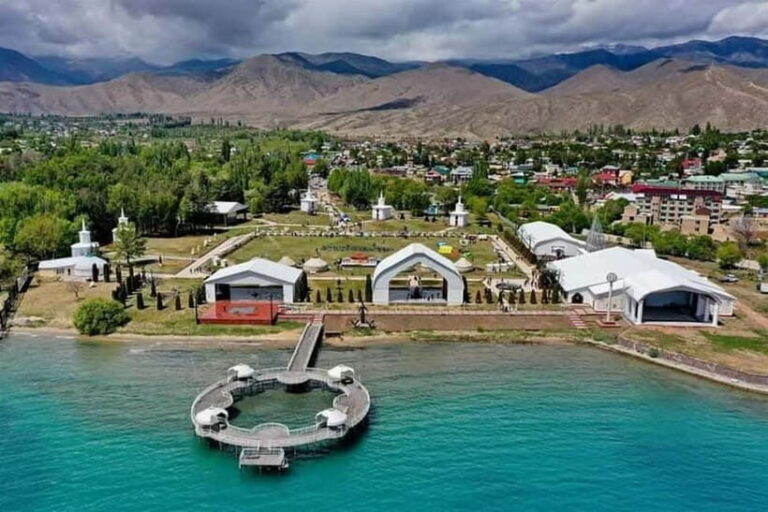 Issyk Kul Adventure: Lake Swim, Hot Springs & Ruh Ordo Tour