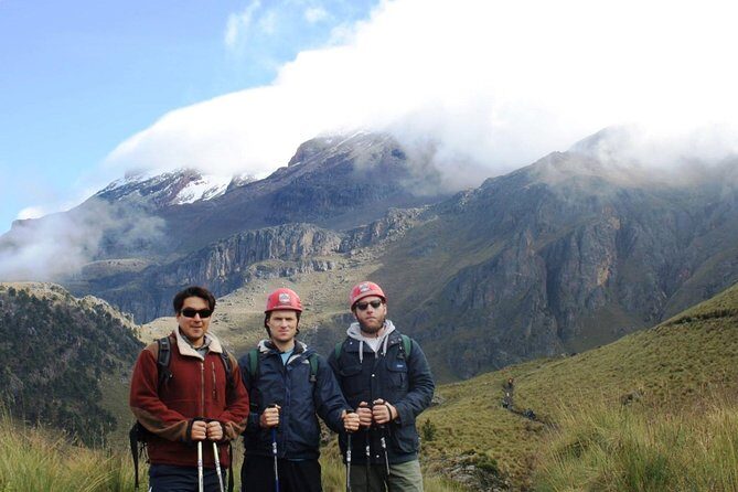 Iztaccihuatl, Refuge of the 100 (4780m) - An In-Depth Look at the Iztaccihuatl Refuge of 100 Hike
