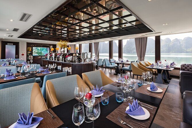 JADE SAILS - 1 Day Cruise in Halong & Lan Ha Bay with TRANSFER - The Welcome and Onboard Experience