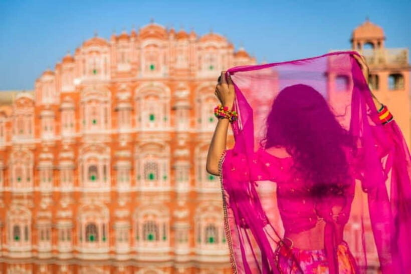 Jaipur: Full Day City sightseeing with Car, Guide & Lunch - Discovering Amber Fort & Panna Meena Ka Kund