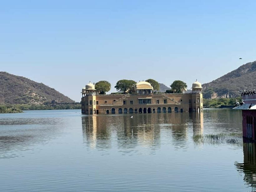 Jaipur: Monkey Temple and Sun Temple Guided Tour - Arrival at Galta Ji (Monkey Temple)