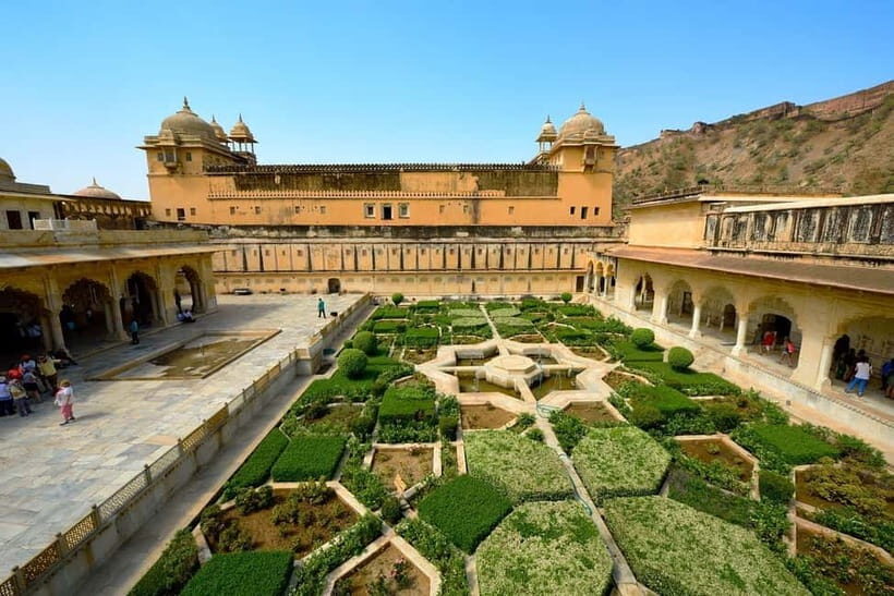 Jaipur: Private City Tour with Car, Guide, Tickets & Lunch - What’s Included and How It Works