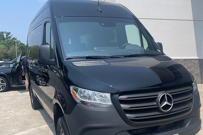 JFK/LGA/EWR to Manhattan Private Transfer - Up to 14 Pax - The Detailed Experience
