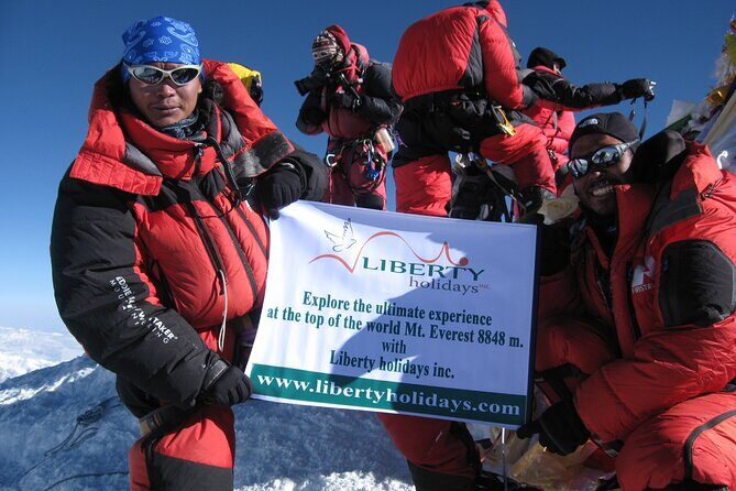 Journey to the earth's highest mountain: Everest 15 Days - Who Should Consider This Tour?